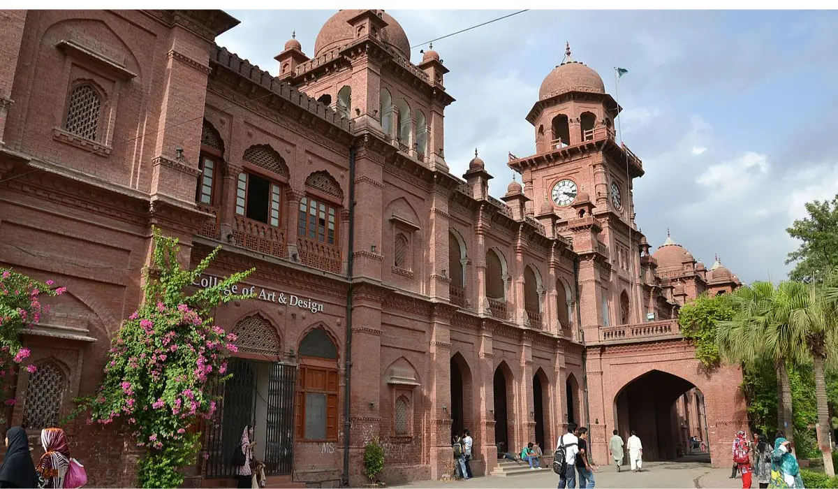 Lahore School of Economics Need Based Scholarship, 2020