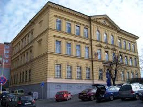 Prague College Scholarships for International Students, 2017
