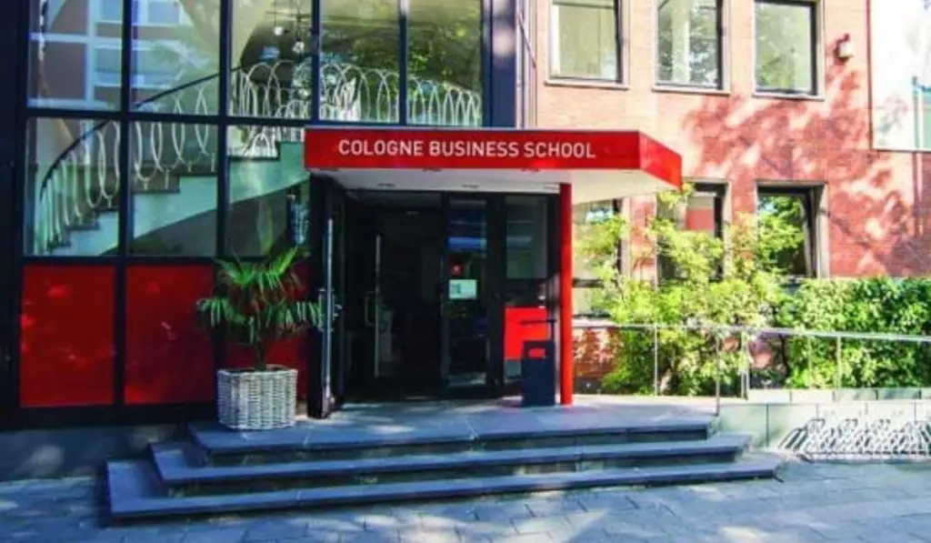 Cologne Business School Logo