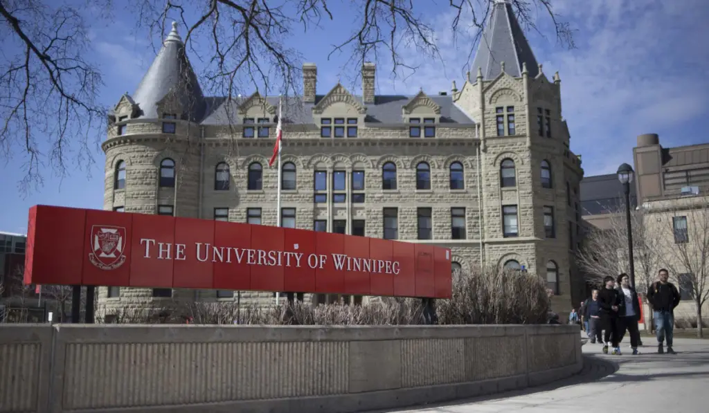 University of Winnipeg Entrance Awards 2020