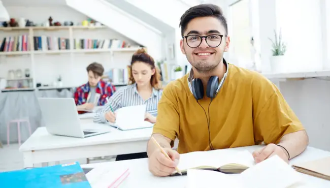 Katherine Fuller Scholarship for International Students at University ...