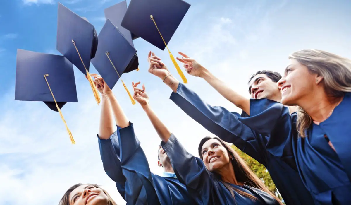 Semmes Distinguished Scholars in Science Scholarship, USA