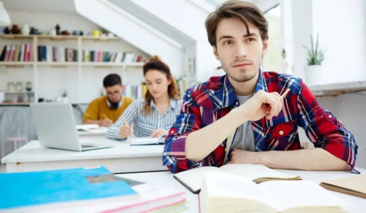 International PhD Fellowships in Solid State Pharmacy, Denmark