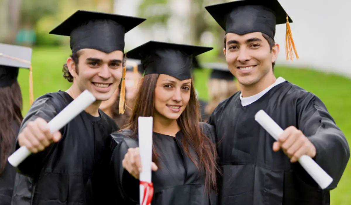 Phd Scholarships In Applied Linguistics Uk